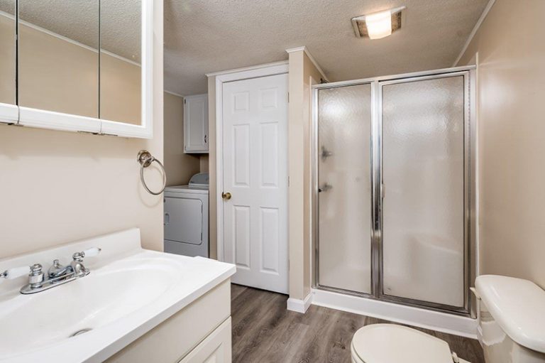 10 Mobile Home Bathroom Remodel Ideas