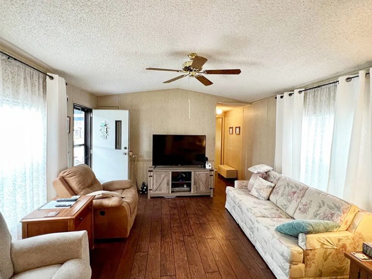 10 Small Mobile Home Living Room Decorating Ideas