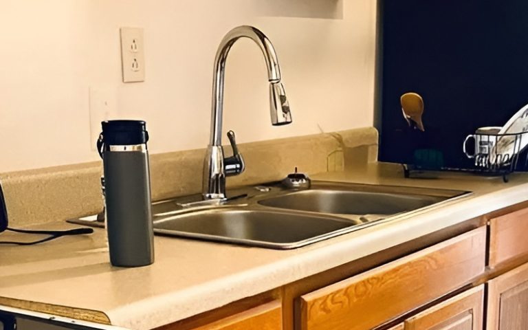 Mobile Home Kitchen Faucet: How to Choose the Replacements