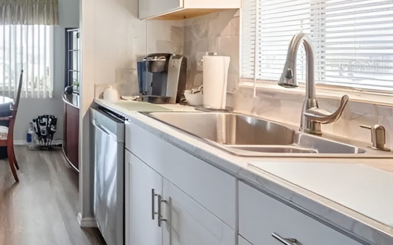 Mobile Home Kitchen Faucet: How to Choose the Replacements