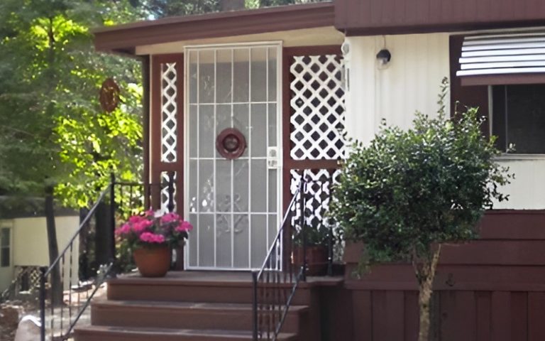 Exterior Doors for Mobile Homes: A Guide to Replacement Options