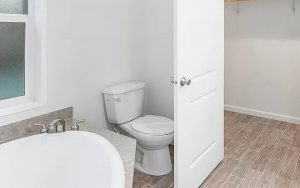 A Guide to Choosing the Best Mobile Home Toilets