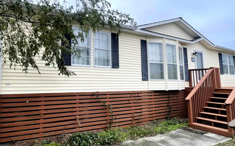 10 Mobile Home Wood Skirting Ideas