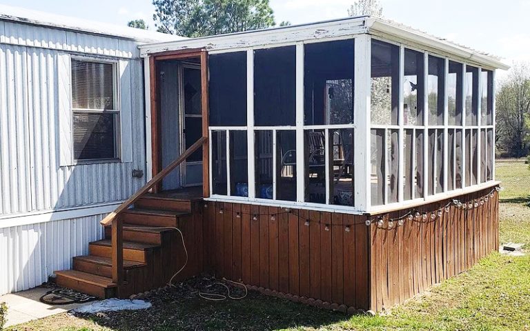Choosing The Mobile Home Screened Porch Kit A Buyers Guide
