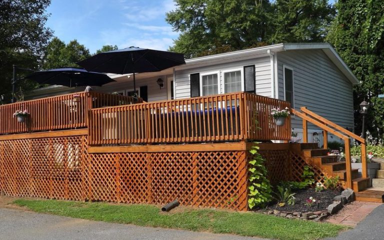 10 Mobile Home Lattice Skirting Ideas