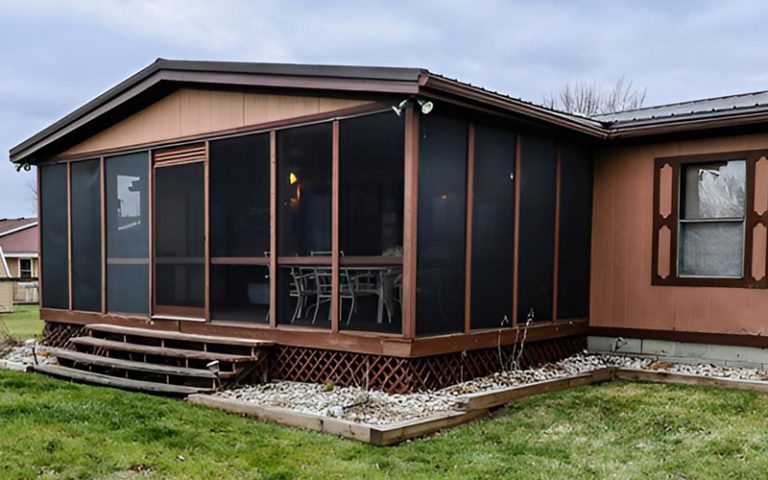 Choosing the Mobile Home Screened Porch Kit: A Buyer's Guide