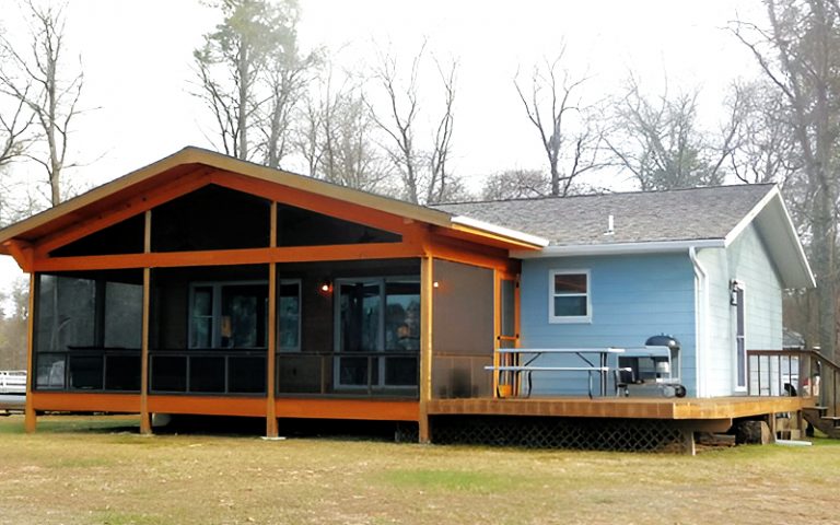 Step-By-Step Guide to Build A Mobile Home Screened-In Porch