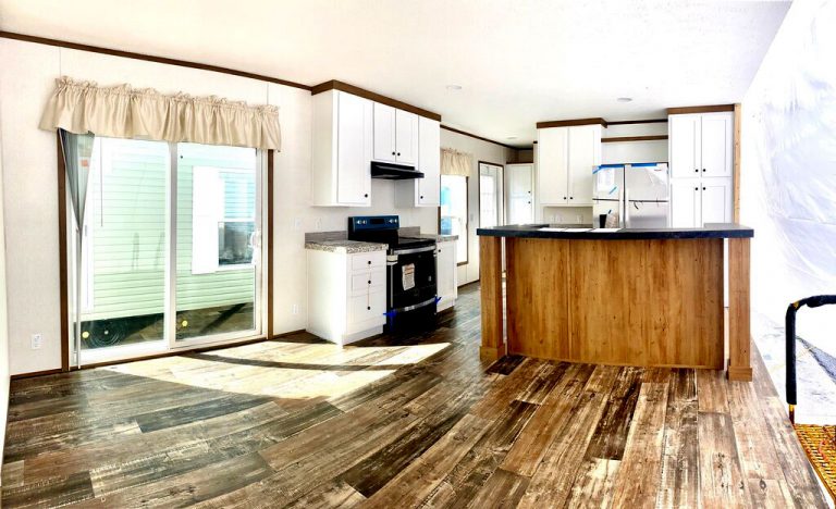 10 Stunning Mobile Homes with 5 Bedrooms