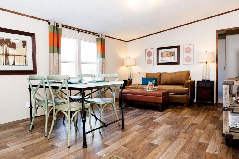 19 Stunning 4-Bedroom Mobile Homes