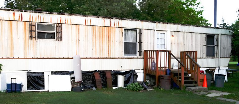 8 Methods to Dispose of Old Mobile Homes