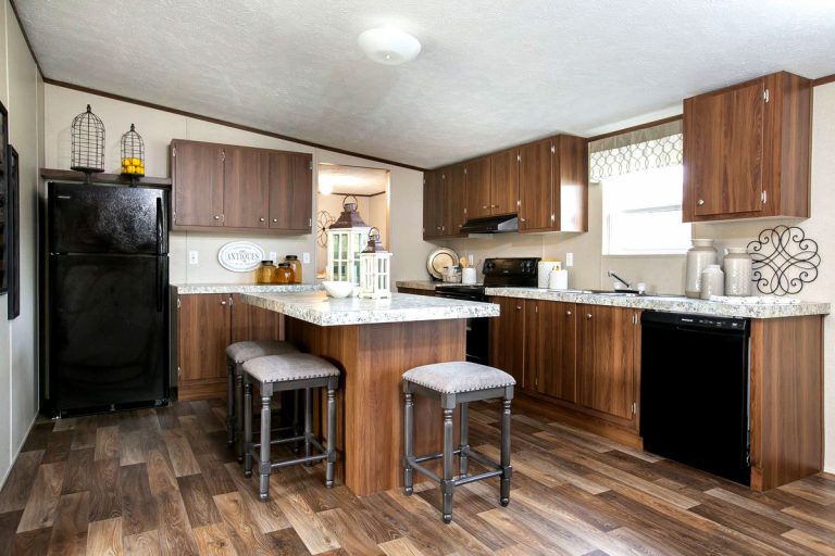 10 Stunning Mobile Homes with 5 Bedrooms