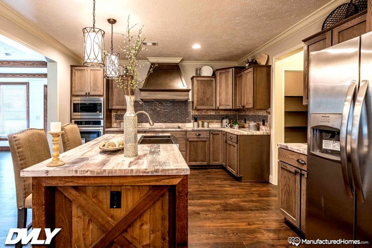 19 Stunning 4-Bedroom Mobile Homes