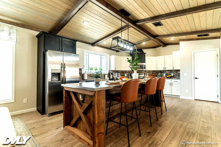 19 Stunning 4-Bedroom Mobile Homes