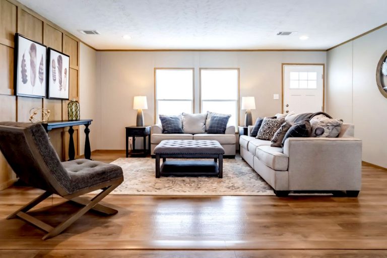 19 Stunning 4-Bedroom Mobile Homes