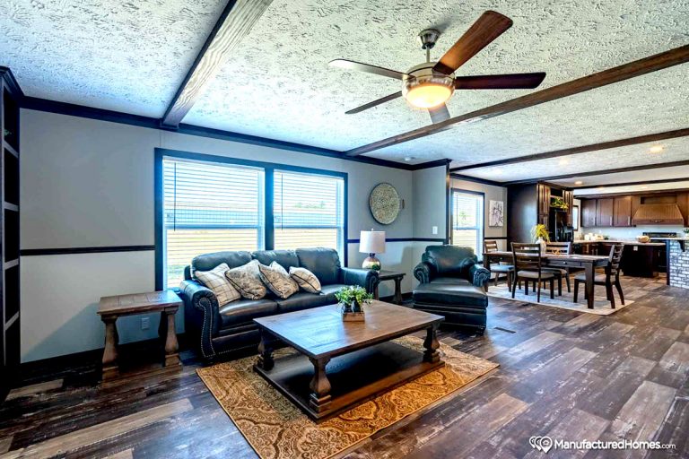 19 Stunning 4-Bedroom Mobile Homes