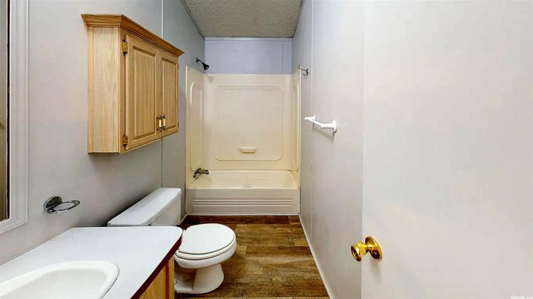Inside of A Double Wide Mobile Home: What Does it Look Like?
