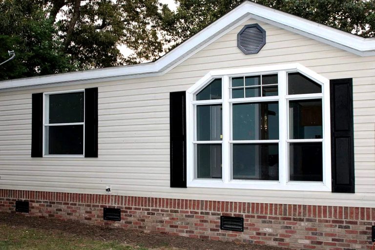 Mobile Home Shutters: A Guide to Types and Installation Tips