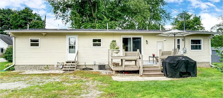Living in a Mobile Home: 5 Pros and Cons You Need to Know