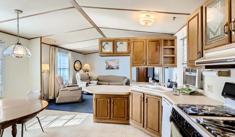 Living in a Mobile Home: 5 Pros and Cons You Need to Know