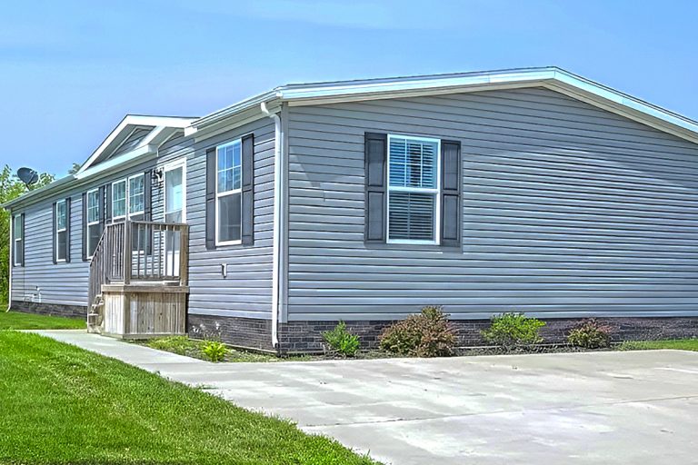 10 Mobile Home Black Skirting Color Ideas