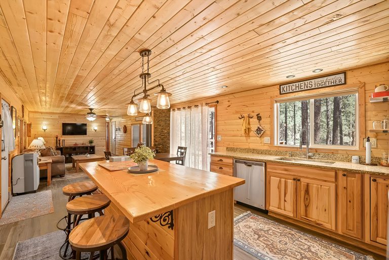 18 Ways to Make a Mobile Home Look Like a Log Cabin