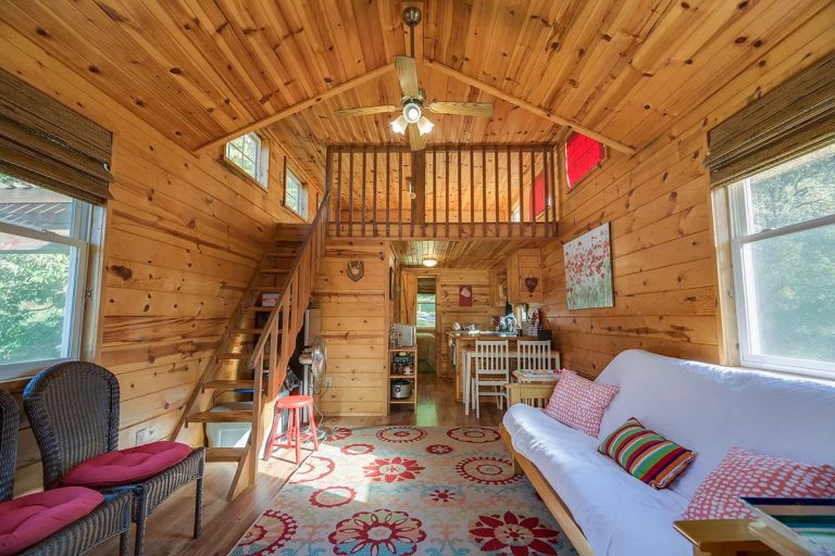 18 Ways to Make a Mobile Home Look Like a Log Cabin