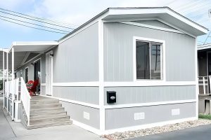 7 Inspiring Mobile Home Exterior Color Combination Ideas