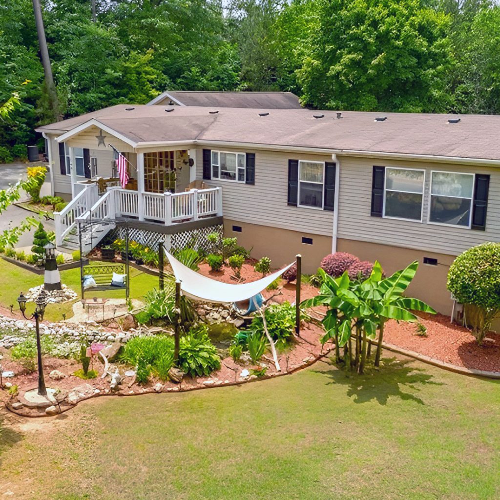 12 Mobile Home Landscaping Tips for Maximum Curb Appeal