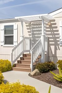 10 Gorgeous Mobile Home Wooden Steps Design Ideas