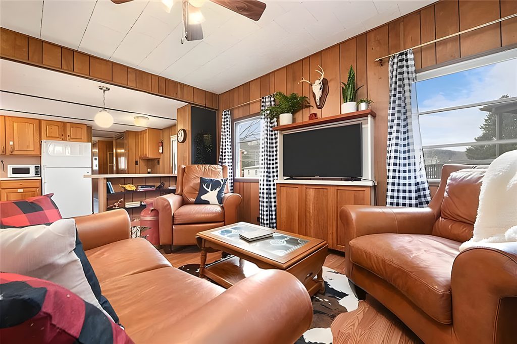 15 Ways to Make a Mobile Home Look Like a Rustic House