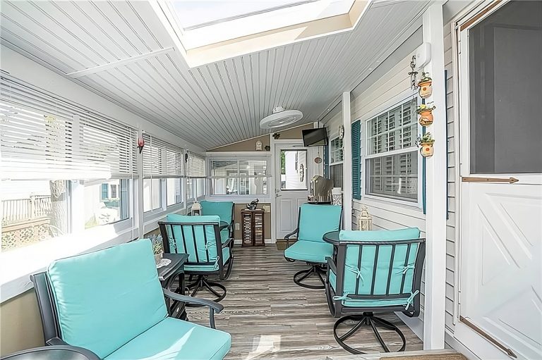 10 Inspiring Mobile Home Addition Projects