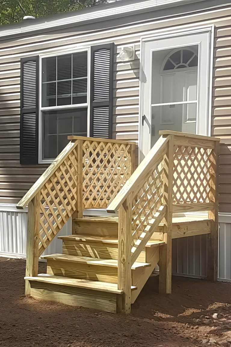 How to Build Wood Steps for a Mobile Home