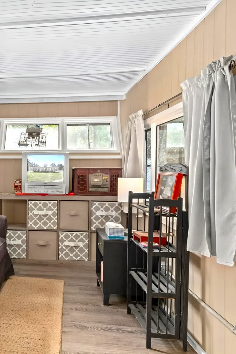A Look Inside a Cozy 1957 Mobile Home