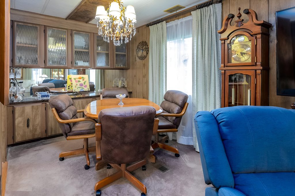 Stunning 1978 Mobile Home Makeover: Inspiring Renovation Ideas