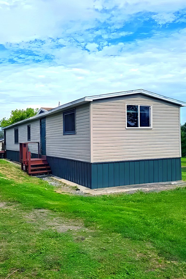 7 Mobile Home Siding Styles That Increase Curb Appeal
