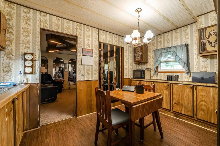 Inside a Gorgeous 1980 Mobile Home Makeover: Inspiring Renovation Ideas