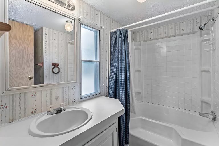 1989 Double Wide Mobile Home Remodel with a Screened Porch
