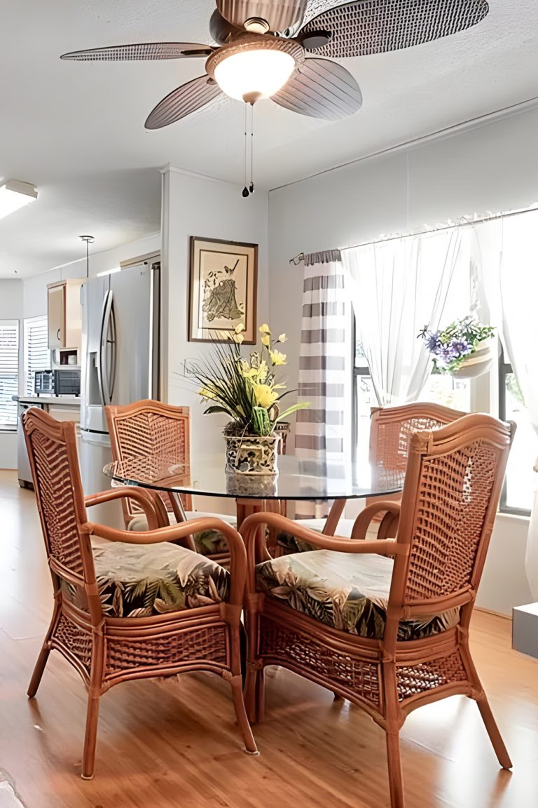A Look Inside a Charming 1989 Mobile Home Makeover: Inspiring ...