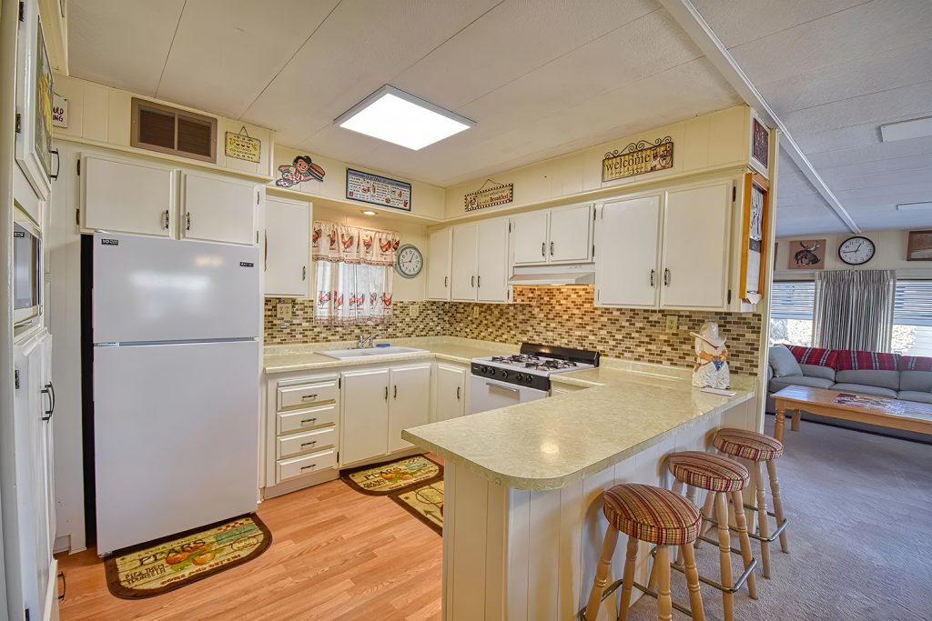 1968 Double Wide Manufactured Home: Vintage Charm Meets Modern Elegance