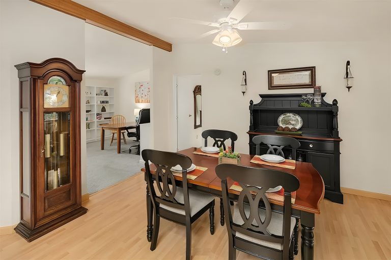 Cozy 1989 Mobile Home Makeover: Inspiring Renovation Ideas