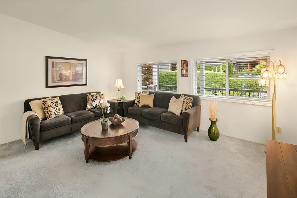 Cozy 1989 Mobile Home Makeover: Inspiring Renovation Ideas