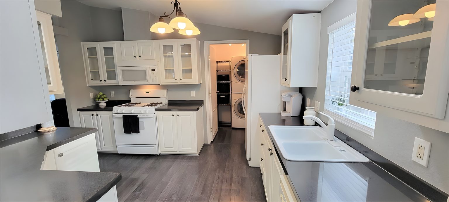 Get Ready to Be Inspired by the Stunning Design of This Mobile Home