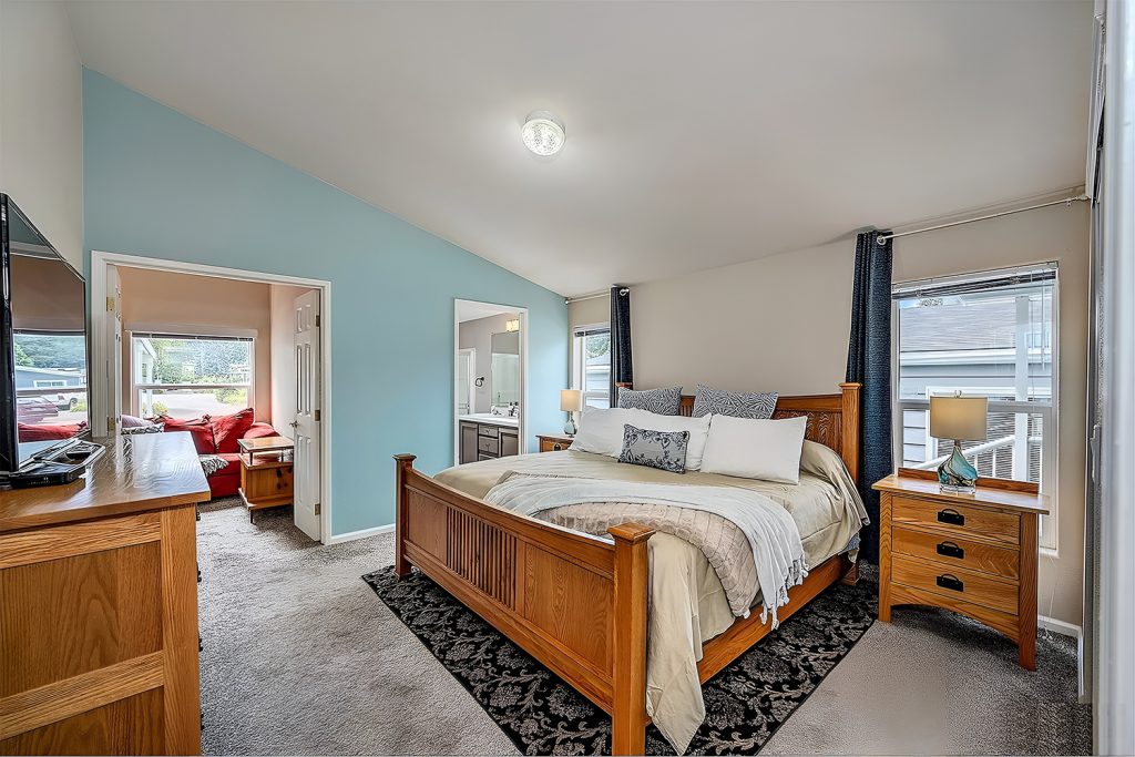 Boost Your Mobile Home's Curb Appeal with These Upgrades Ideas