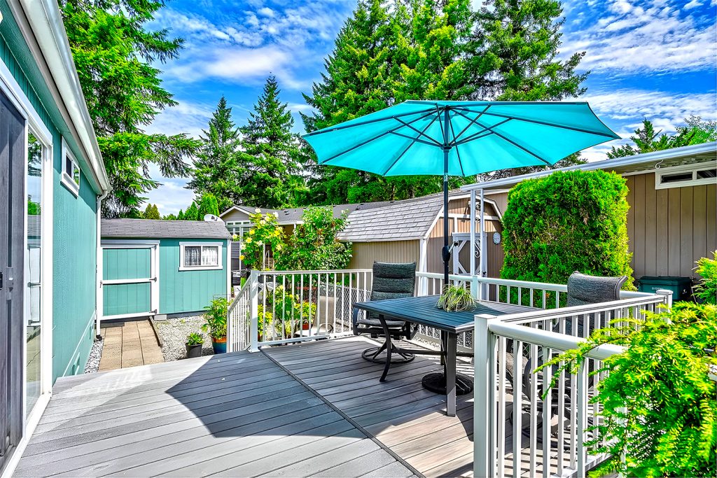 Boost Your Mobile Home's Curb Appeal with These Upgrades Ideas