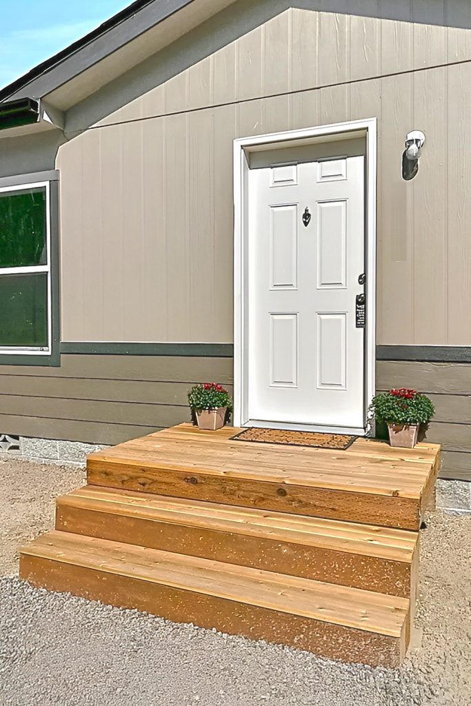 15 Stylish Mobile Home Exterior Entryway Ideas