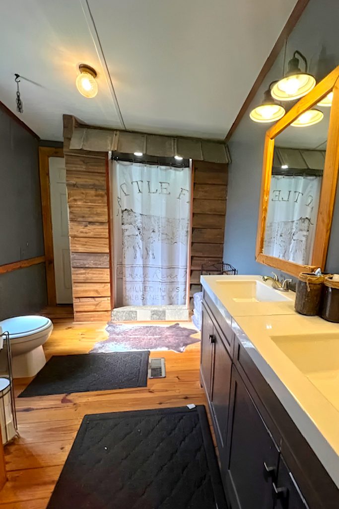 18 Mobile Home Bathroom Color Ideas