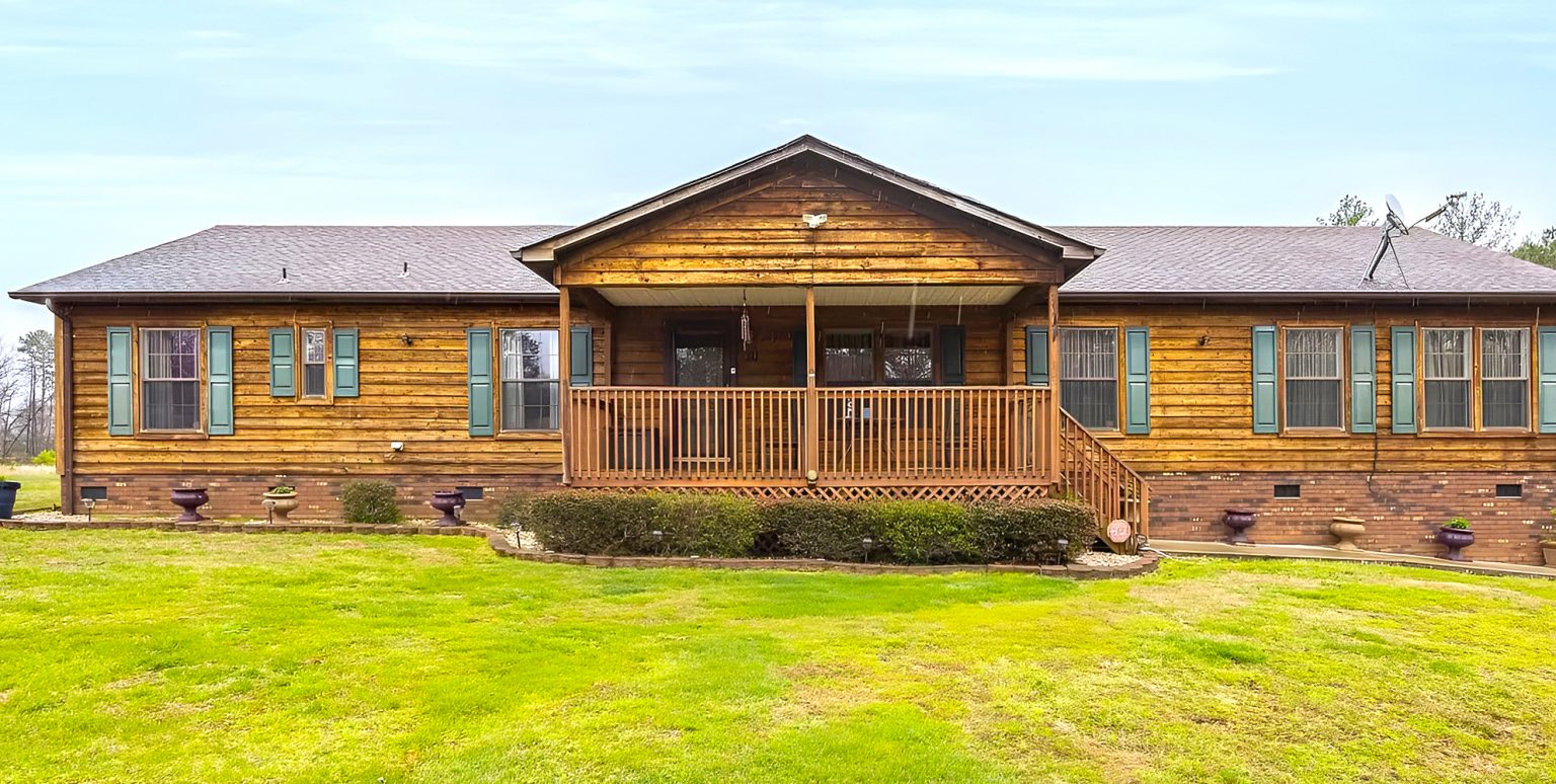 10 Mobile Home Rustic Exterior Ideas