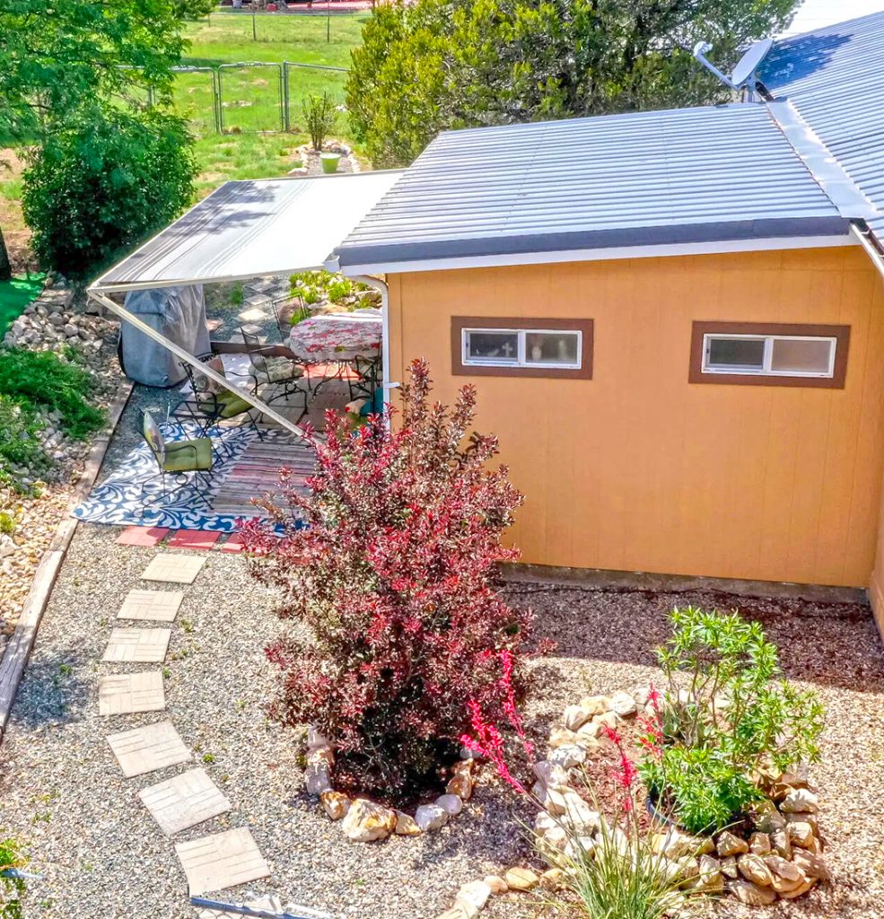 20 Mobile Home Rock Garden Ideas