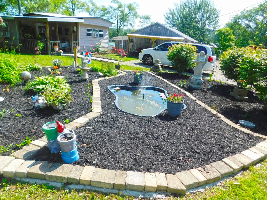 20 Mobile Home Rock Garden Ideas