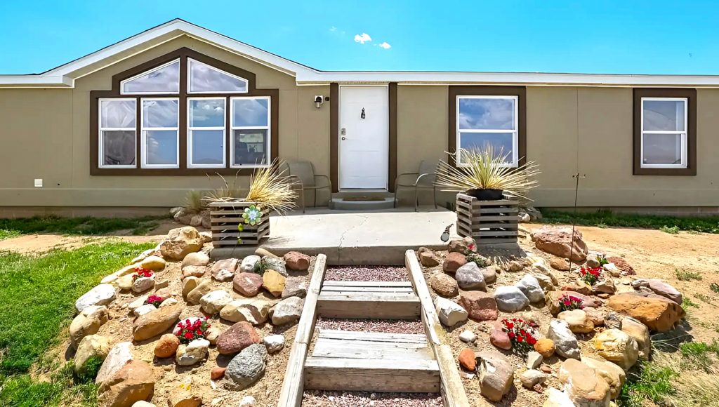 20 Mobile Home Rock Garden Ideas